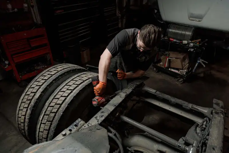 Adjusting Heavy-Duty Truck Suspension For Optimal Load Distribution And ...